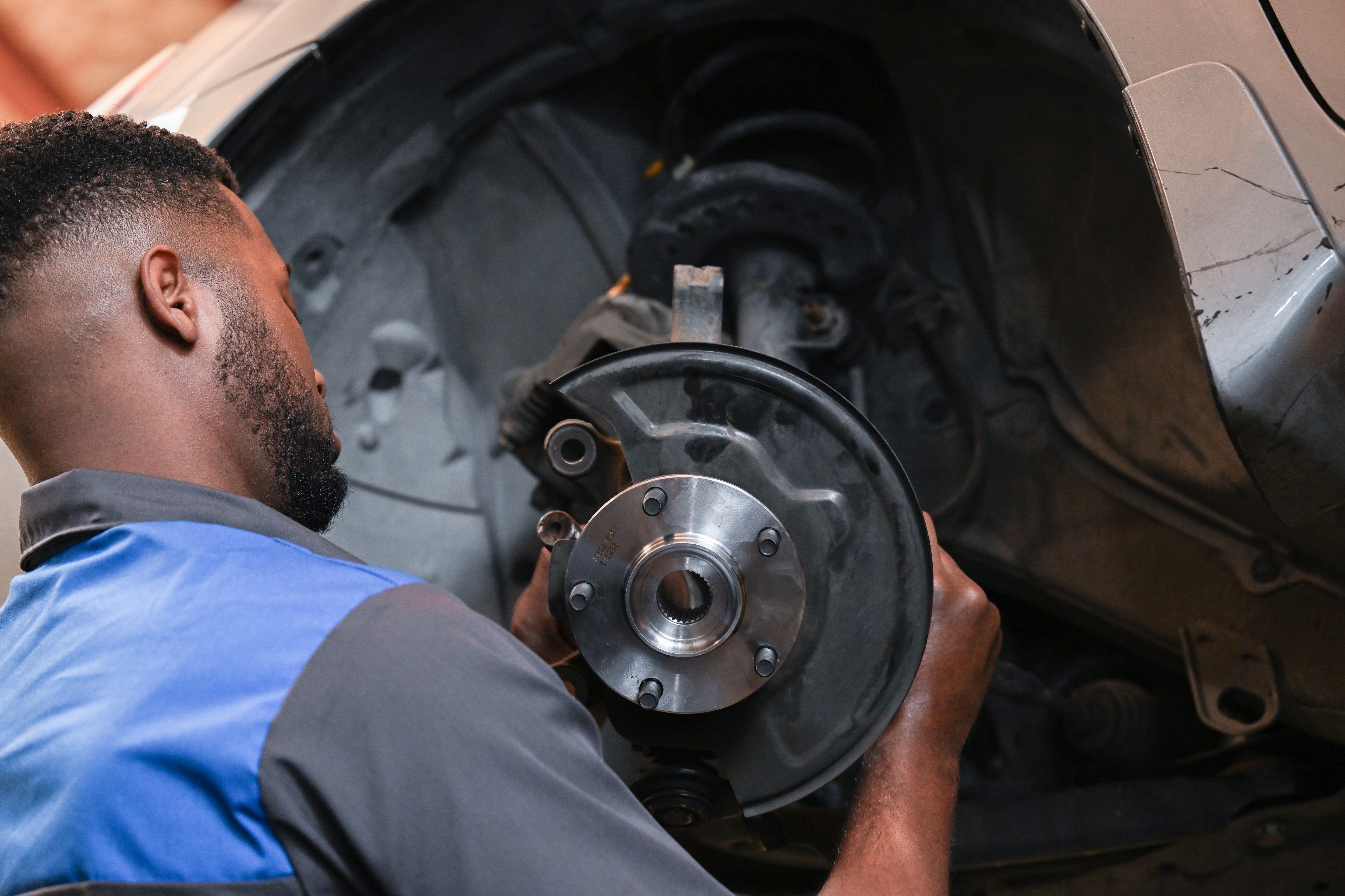 Symptoms and Causes of a Worn Wheel Hub Assembly - AutoZone