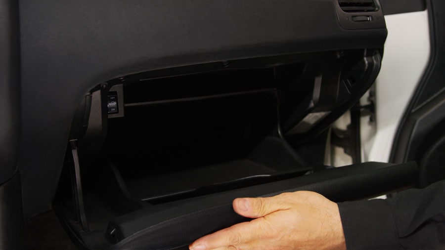 Cabin Air Filter Replacement - Step by Step Guide - AutoZone
