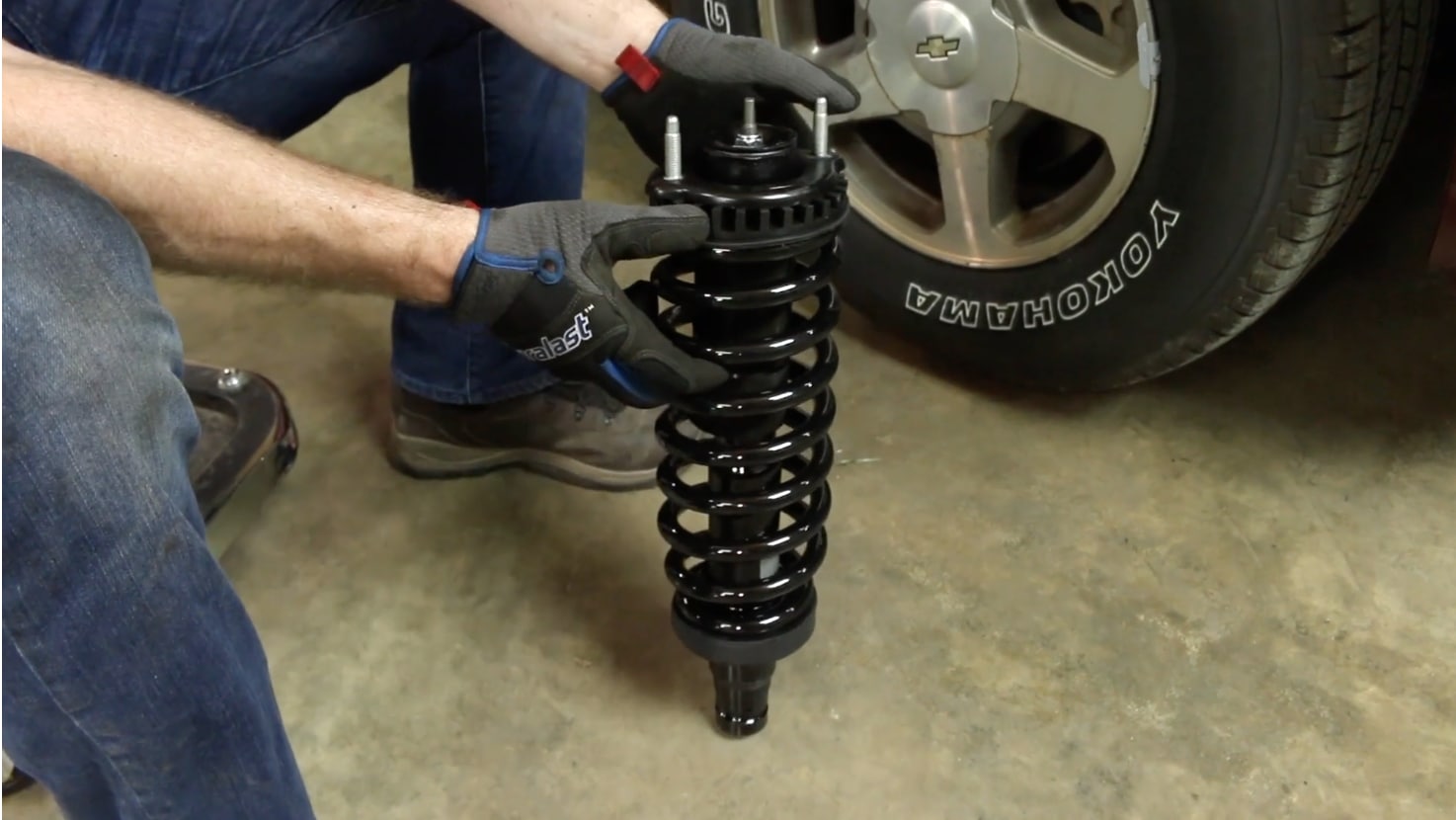 Shocks and Struts: What You Need to Know - AutoZone