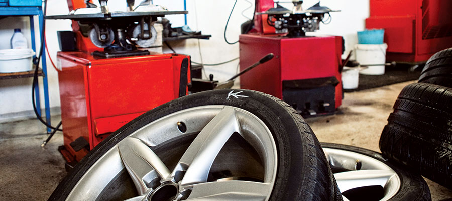 Signs Your Wheel Is Bent - AutoZone