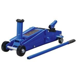 Ramp vs. Jack Stands: Which Should You Use? - AutoZone