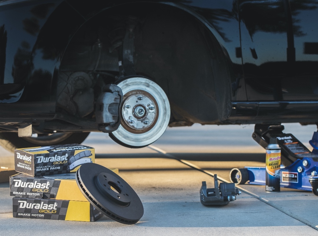 Ramp vs. Jack Stands: Which Should You Use? - AutoZone