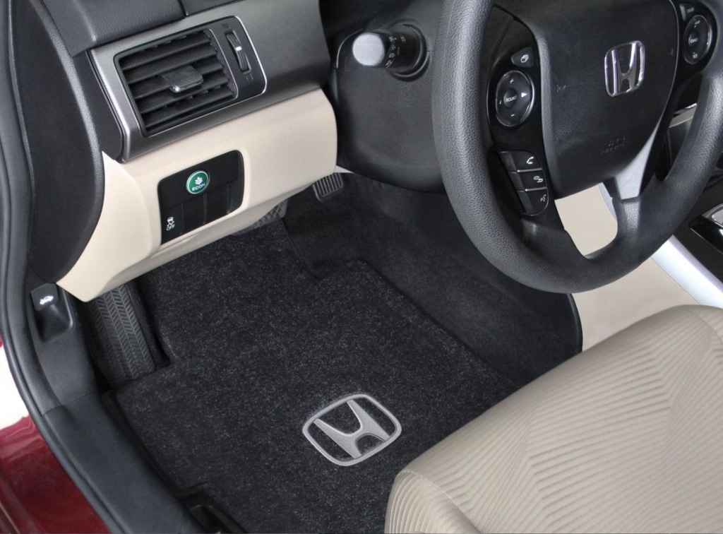 Best Car Mat Brands for Your Vehicle - AutoZone