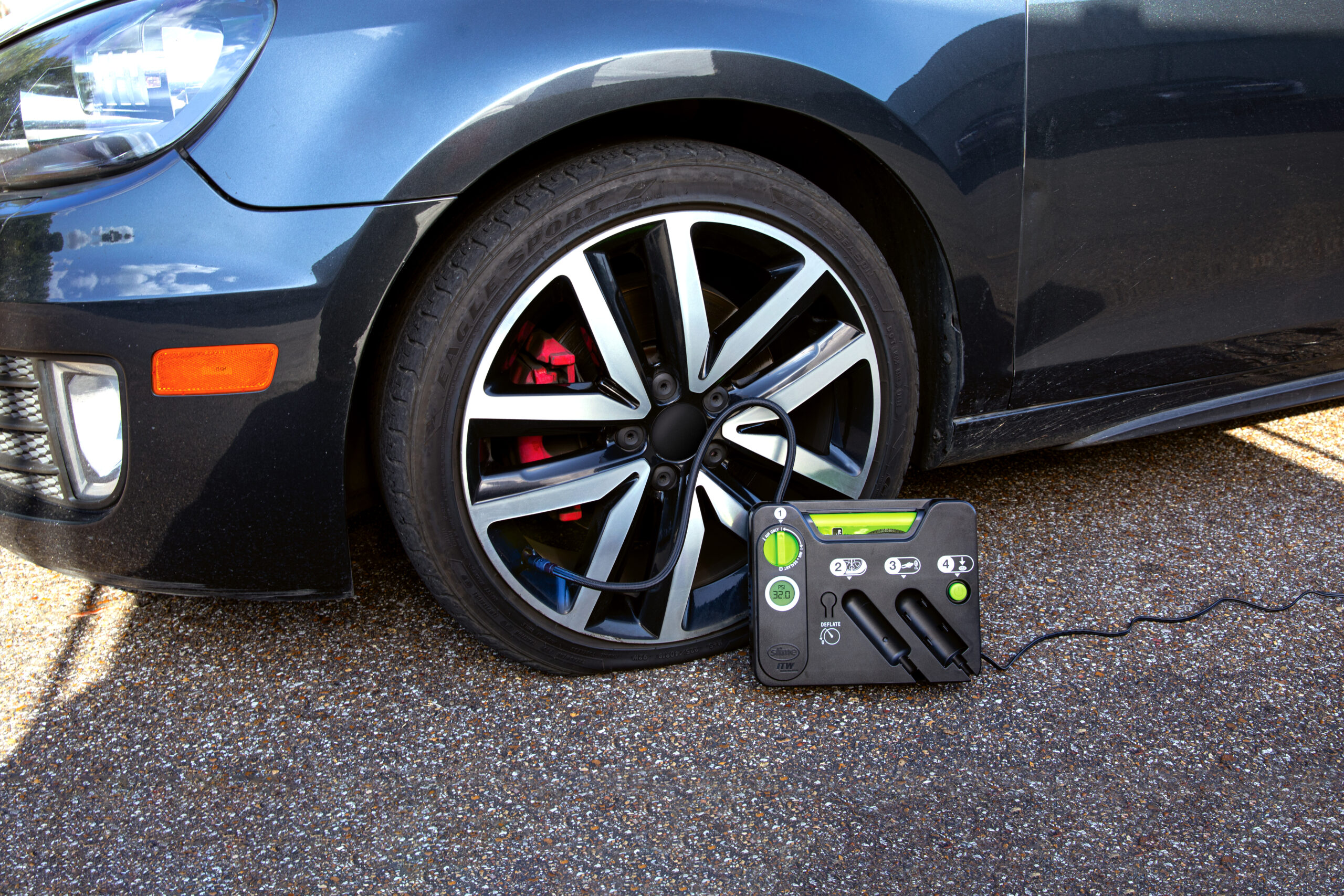 How to Find a Slow Leak In a Tire - AutoZone