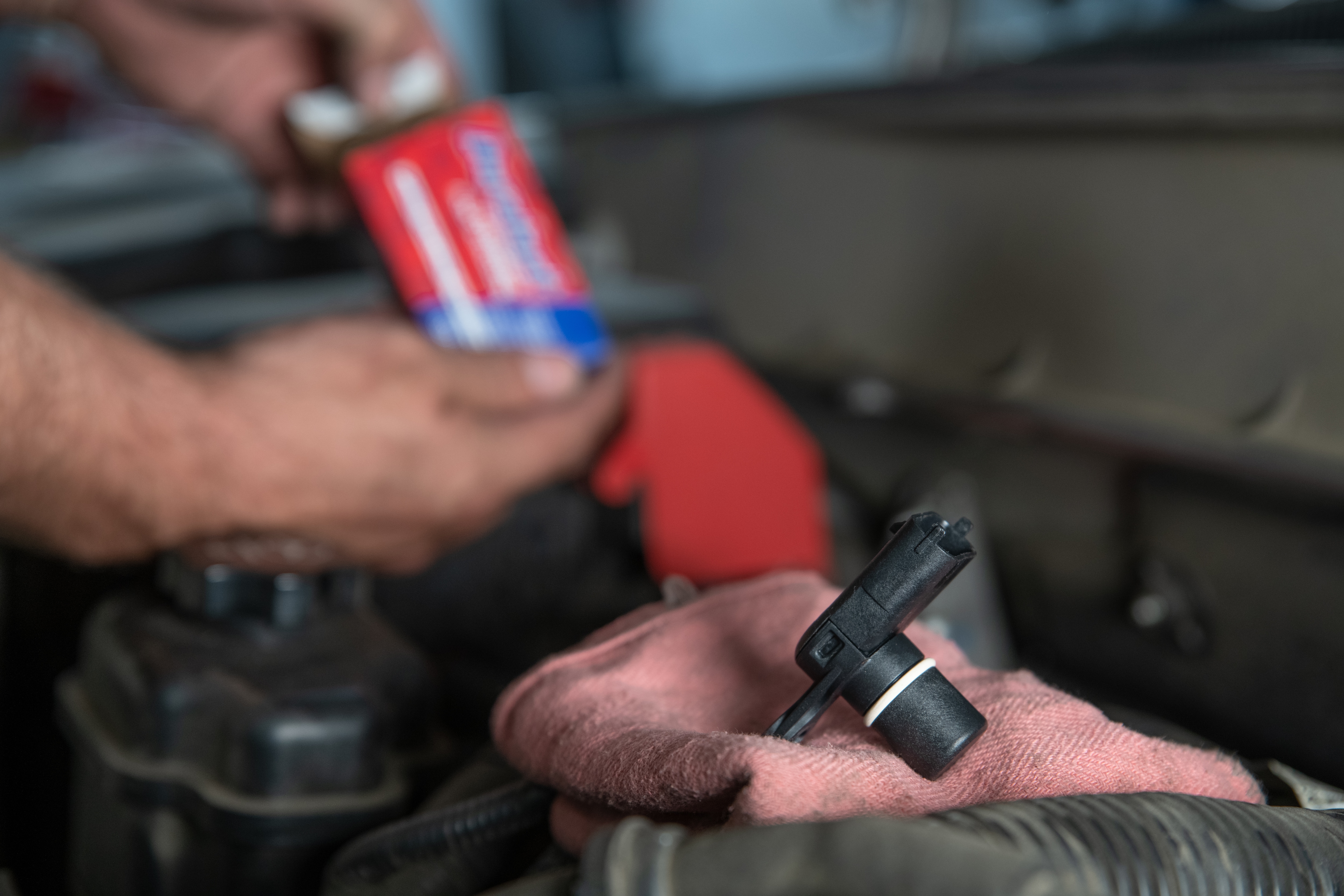 Symptoms of a Bad Crankshaft Position Sensor - AutoZone
