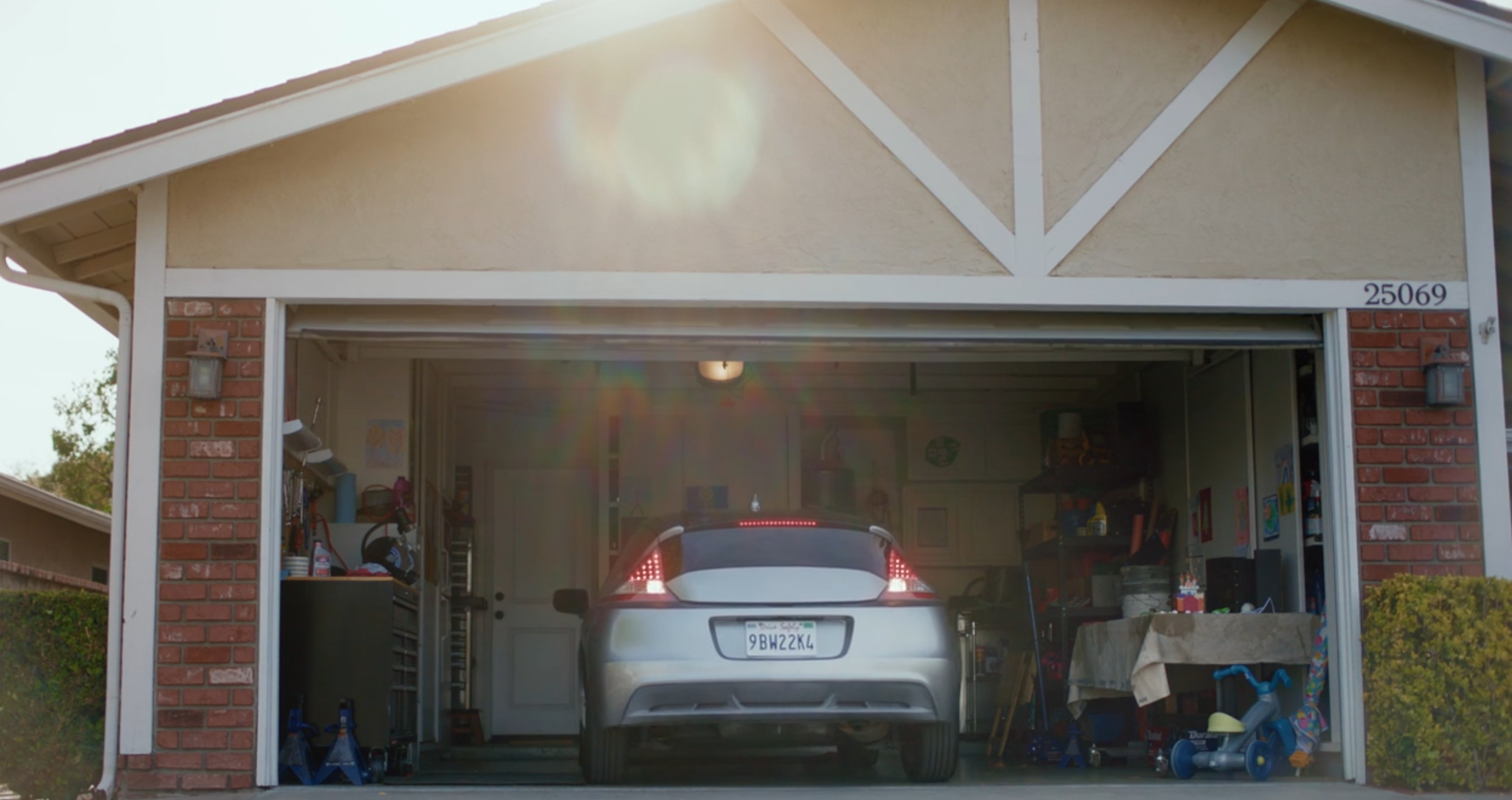 How to Program a Garage Door Opener to a Car - AutoZone