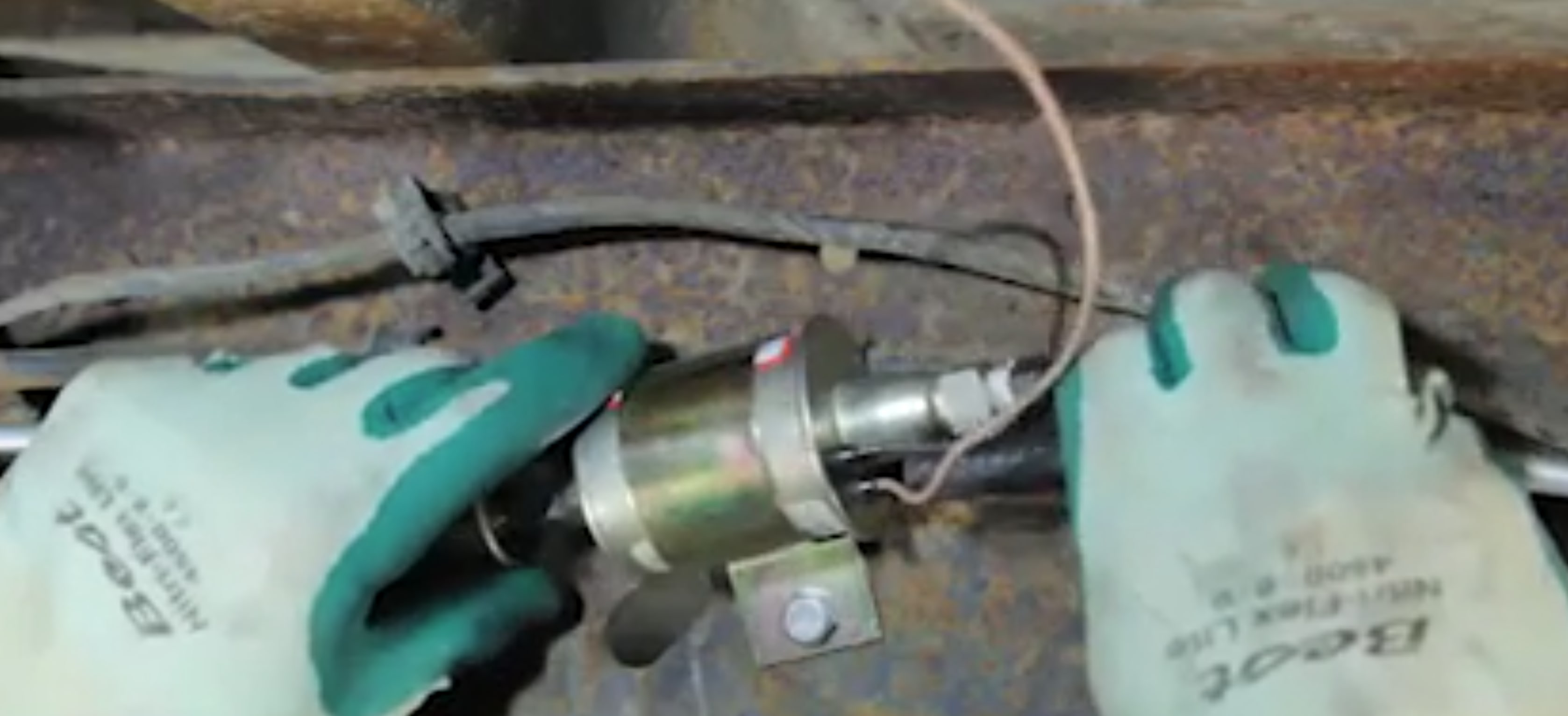 How to Install an Electric Fuel Pump - AutoZone