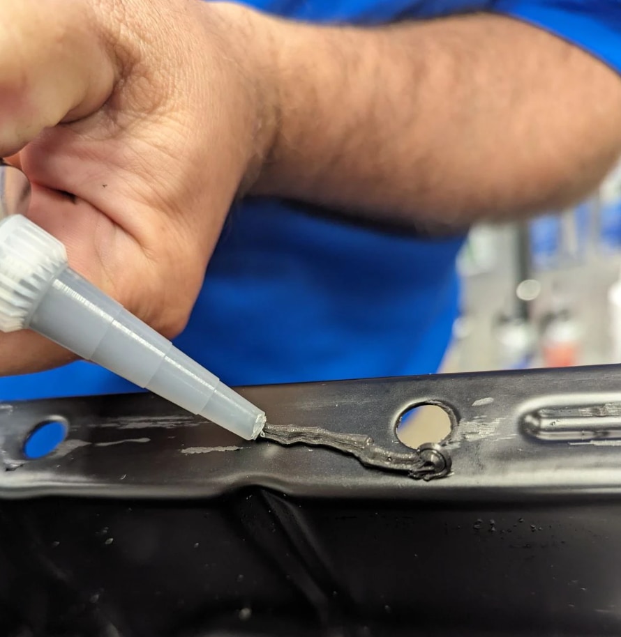 How To Use Gasket Makers & Sealants - AutoZone