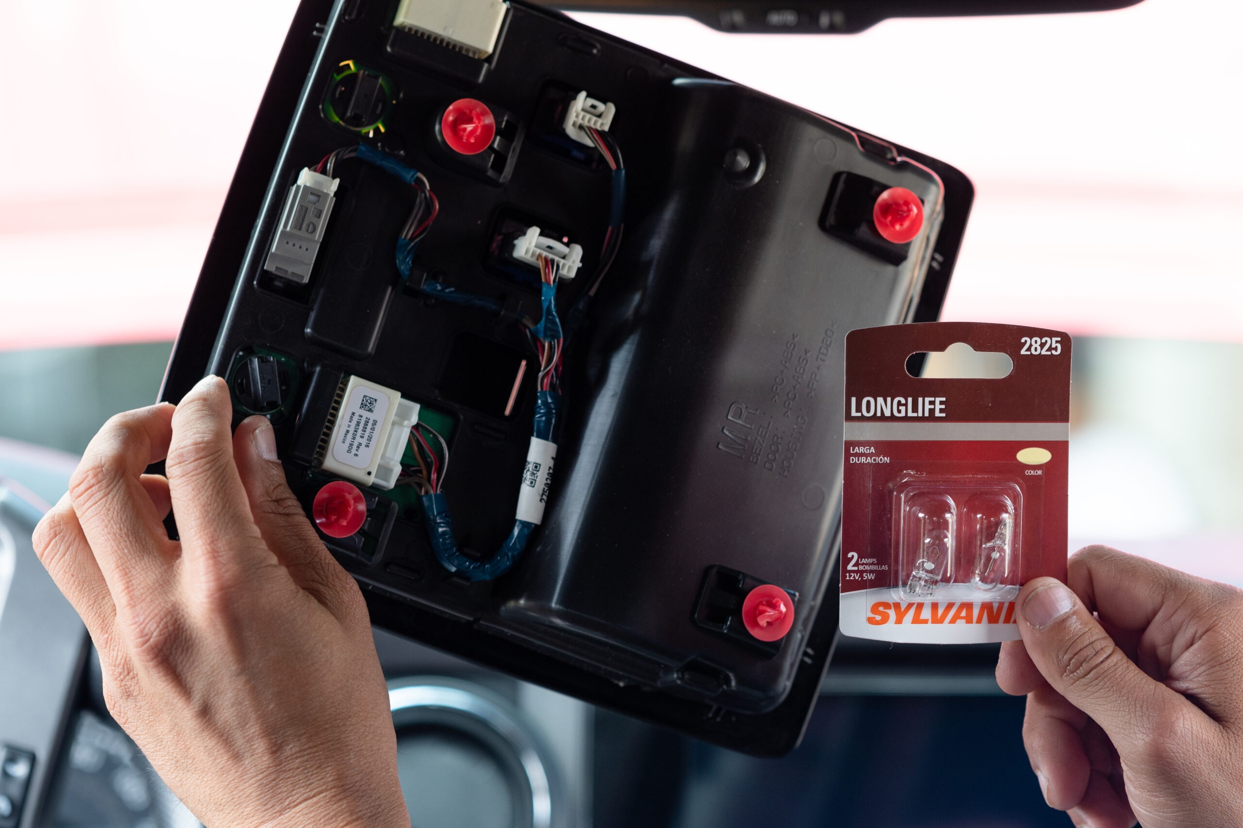 How To Replace a Turn Light Bulb - AutoZone