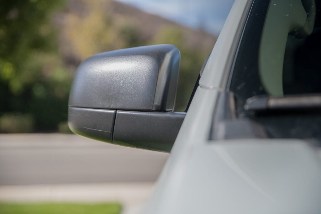 How to Properly Adjust Car Mirrors - AutoZone