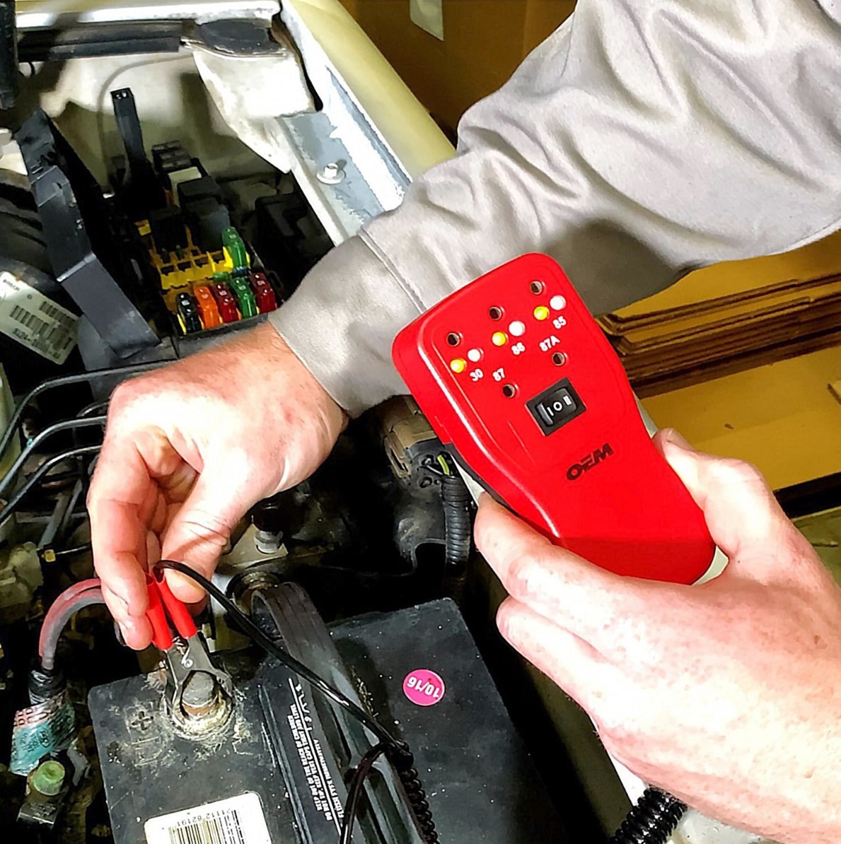 How to Start a Car with a Faulty Ignition Switch - AutoZone