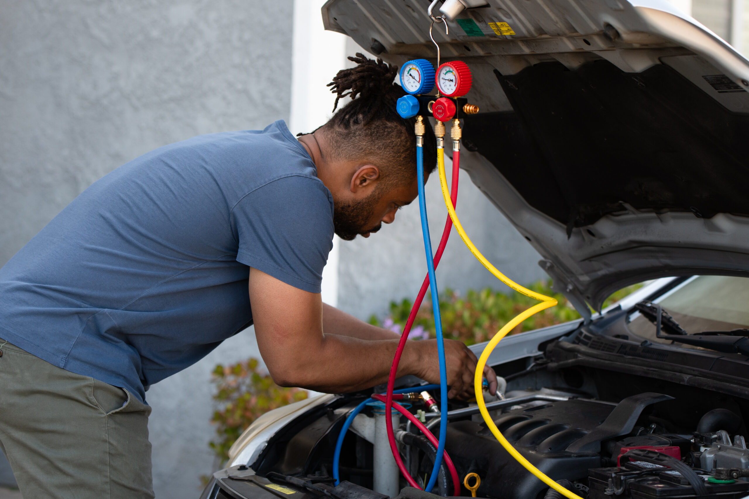 Why Is My Car AC Blowing Hot Air? Here's How to Fix It - AutoZone