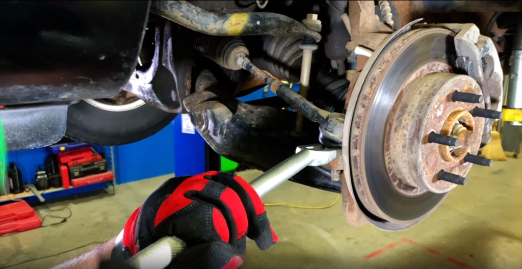 Signs of Bad U Joints - AutoZone