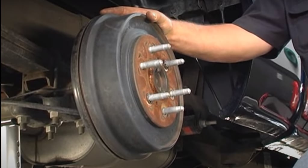 How to Adjust Drum Brakes - AutoZone