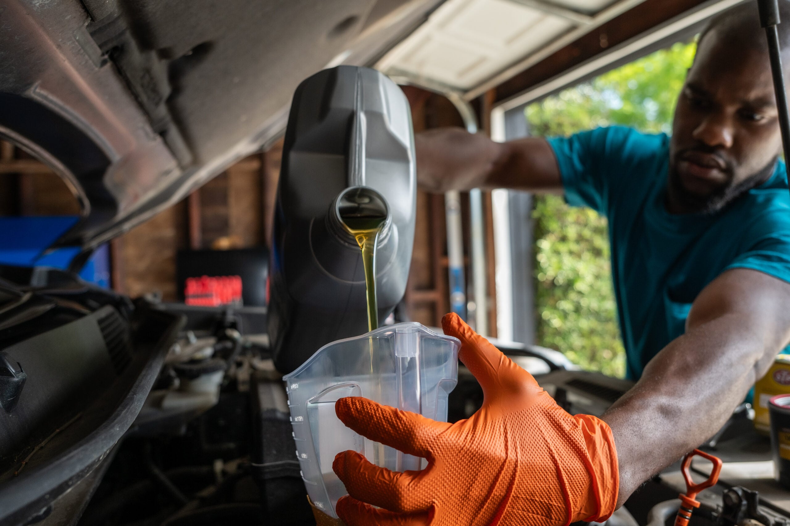 How to Change Oil for a Diesel Engine - AutoZone