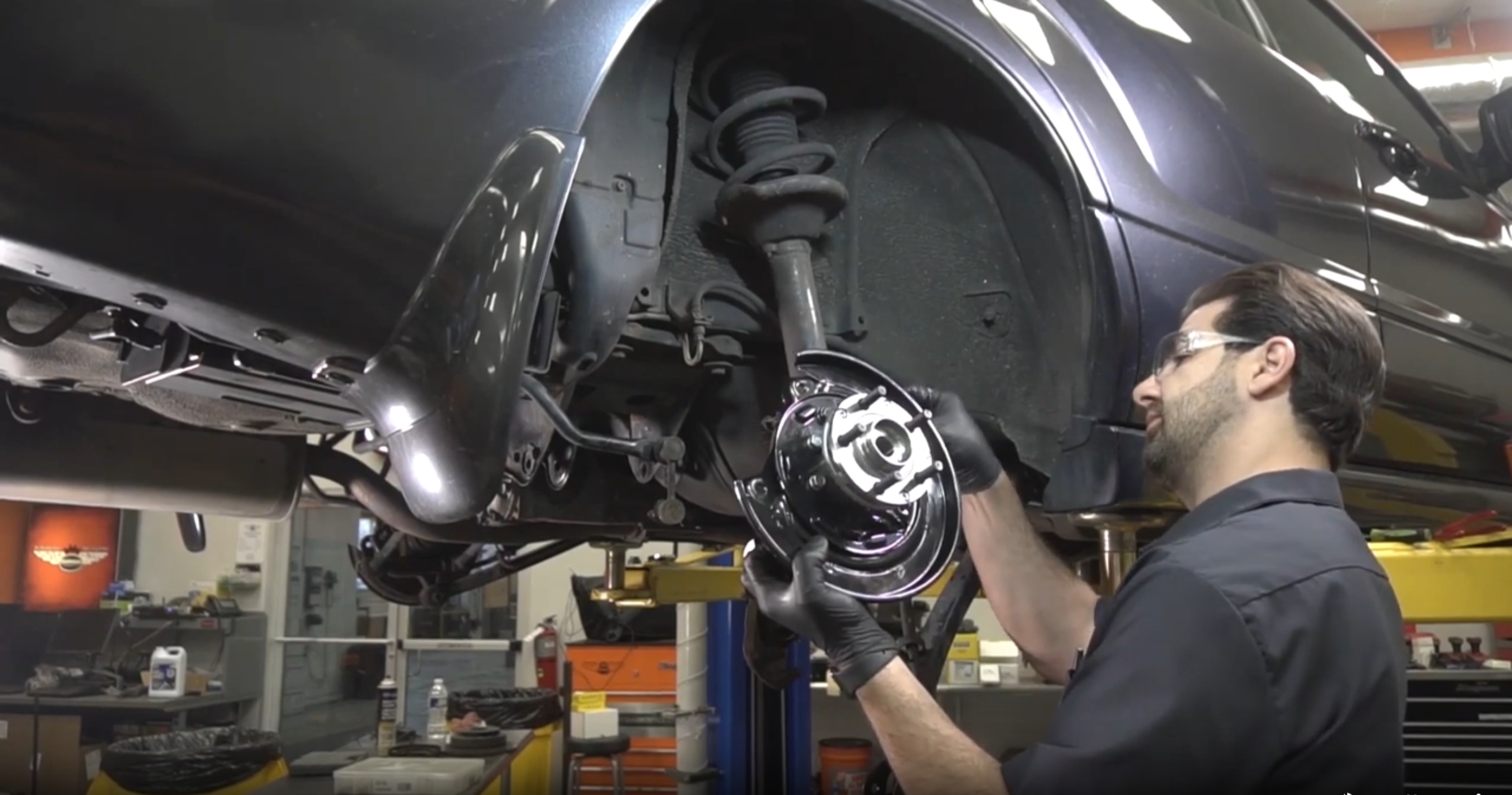 What Is a Steering Knuckle? - AutoZone