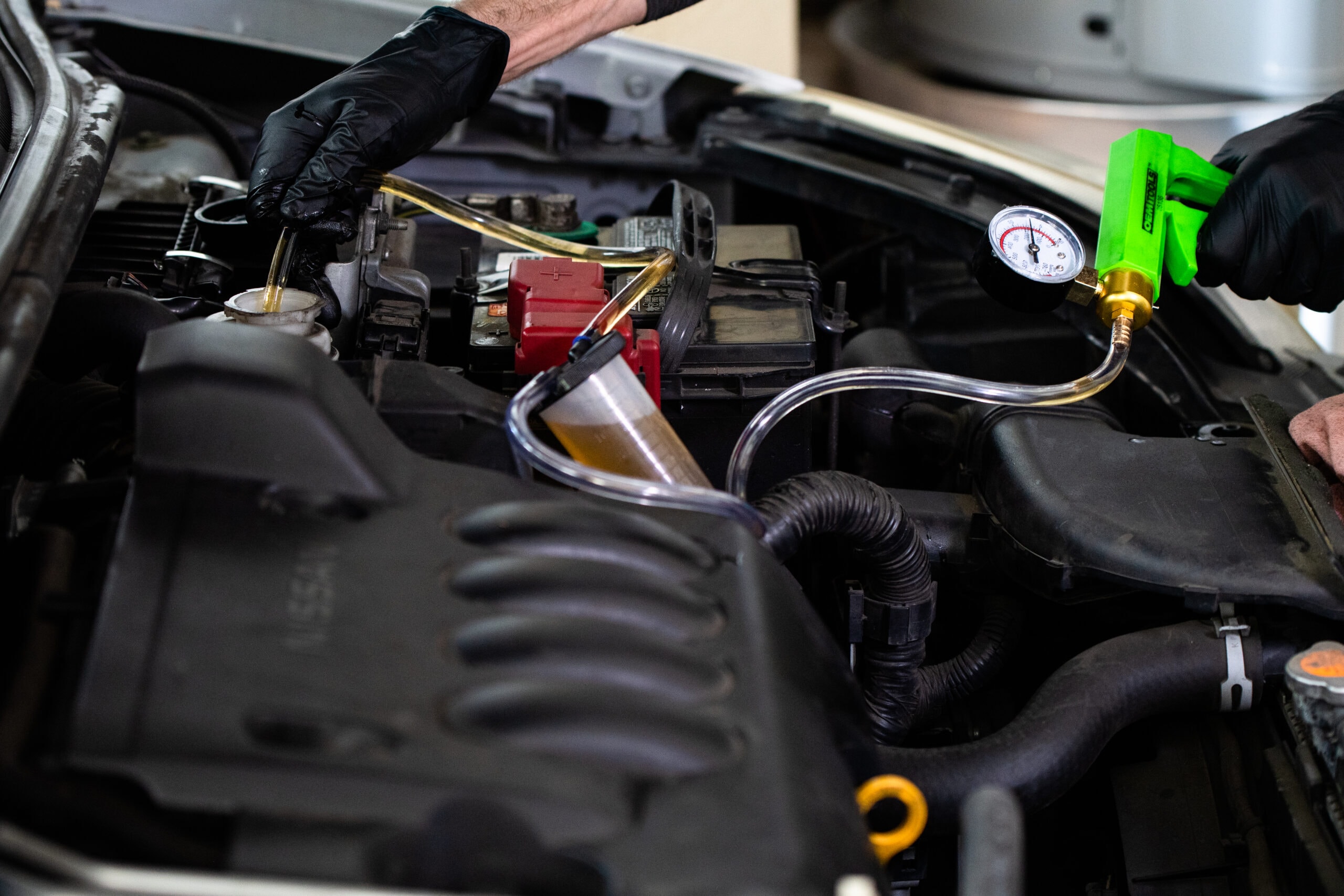 How to Bleed a Master Cylinder - AutoZone