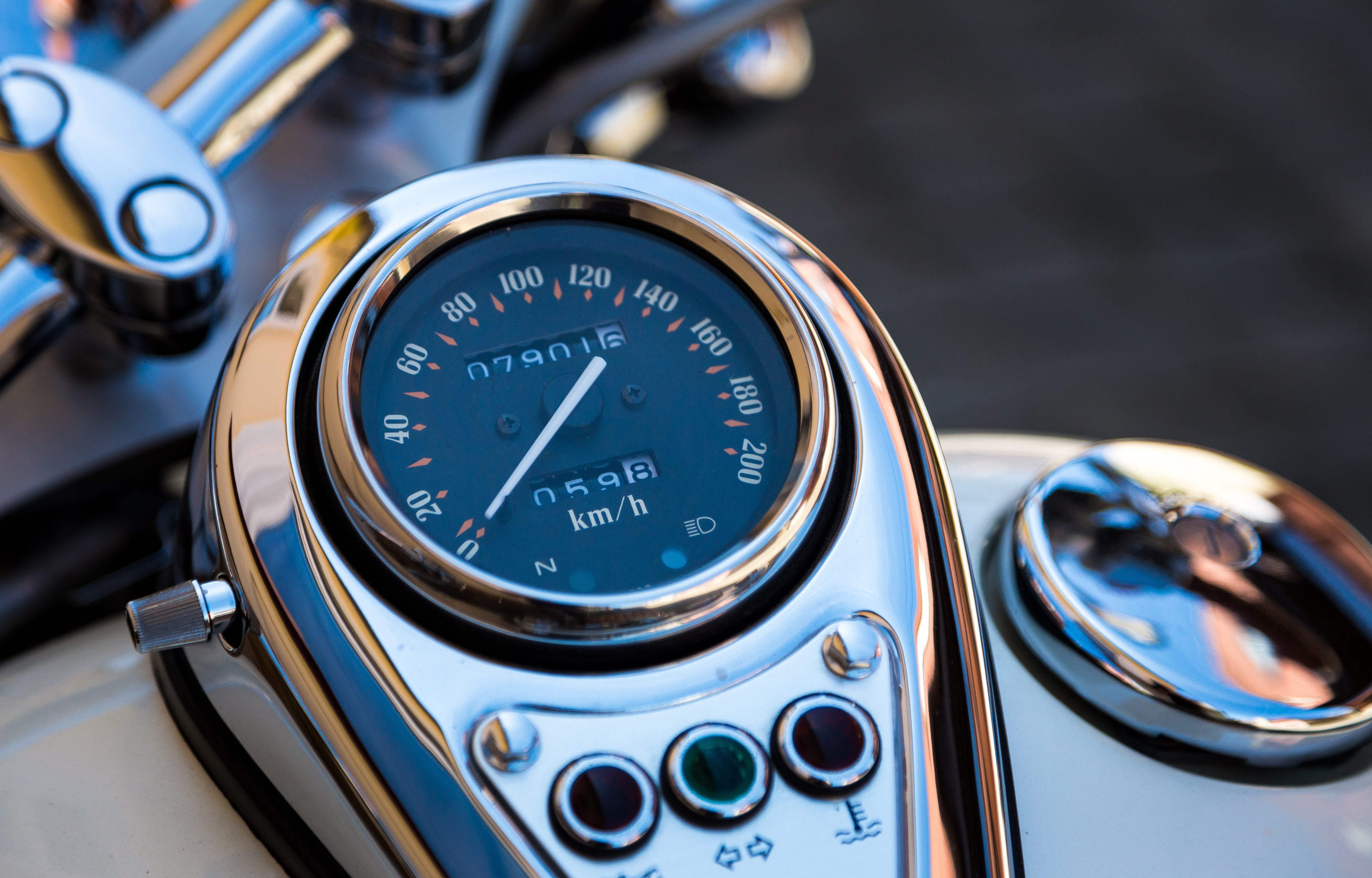 How to Reset Trip Odometer on a Honda Shadow Aero